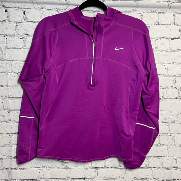 Nike | Tops | Nike Womens Magenta Dri Fit Long Sleeve Hooded Running ...